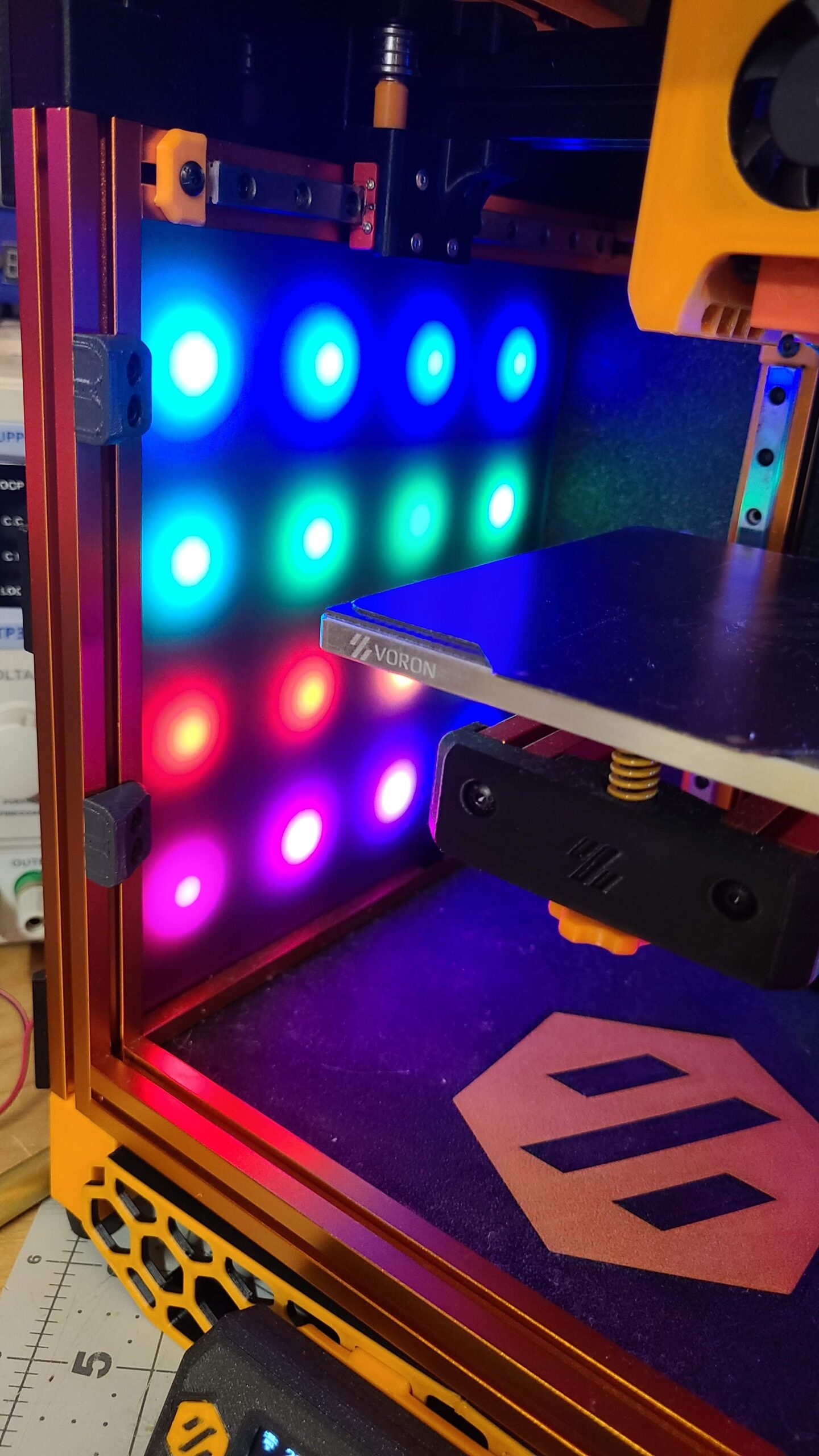 Linneo Voron 0.1 & 0.2 RGBW LED Panels - OneTwo3D